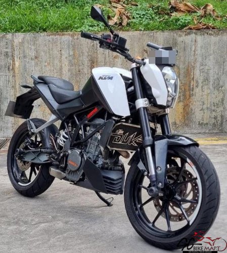 Duke 200 White Modified