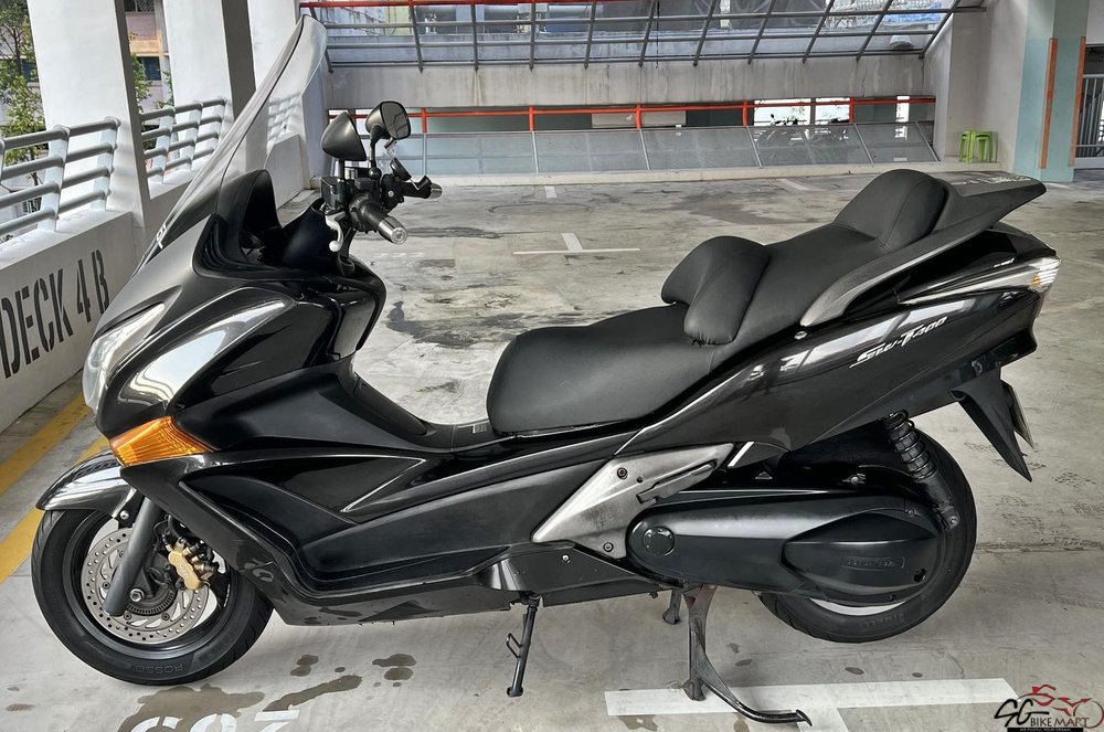 Used Honda GT400 Silverwing bike for Sale in Singapore - Price, Reviews ...