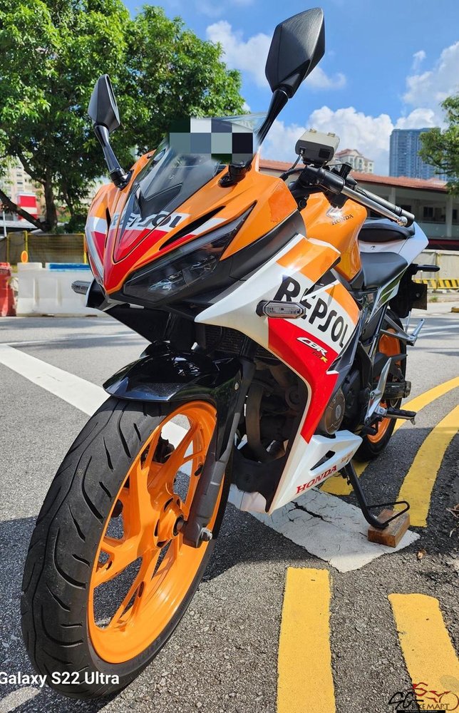 Used Honda CBR150R Repsol bike for Sale in Singapore - Price, Reviews ...