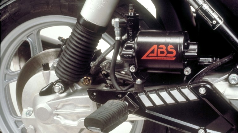 The Motorcycle ABS #1: A Brief History and Breakdown of Mechanism’s ...