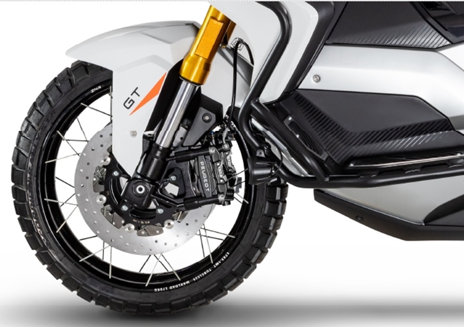 Discover the Power and Style of the 2023 Peugeot XP400 GT Maxi Scooter ...